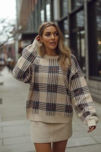 Cozy Sweater Outfit Ideas For Stylish Warmth